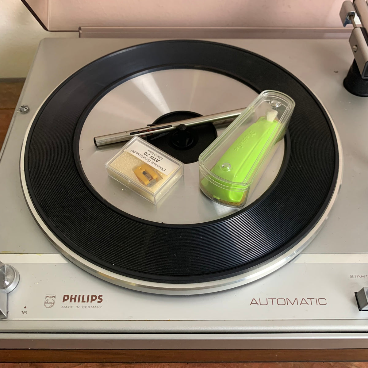 Vintage Schallplattenspieler GF660 von Philips – Trödelfuchs Vintage Shop