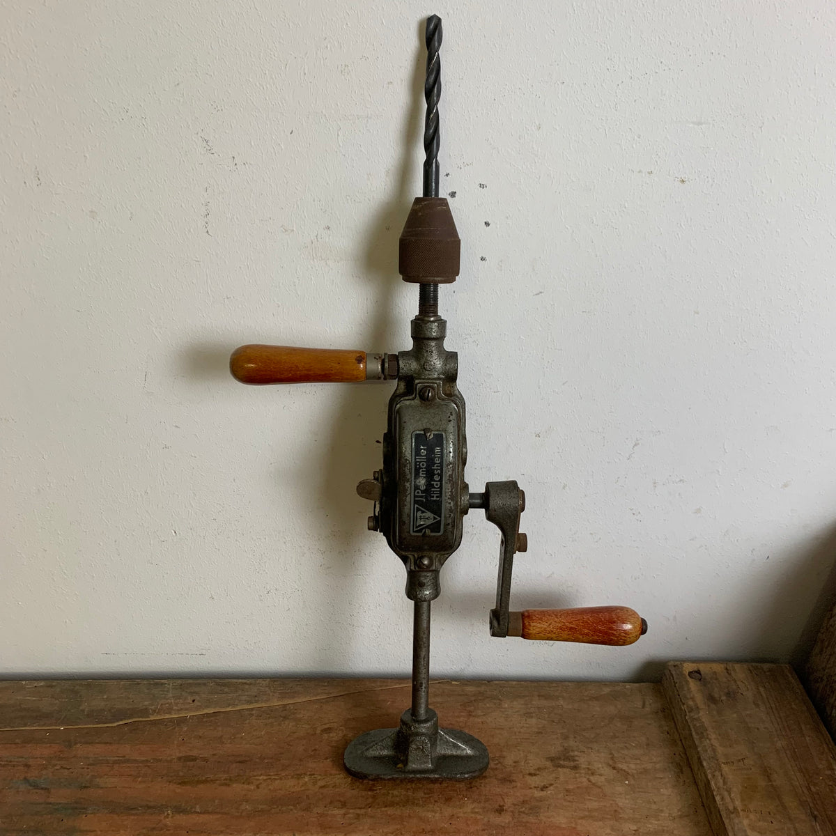 Antike mechanische Handbohrmaschine mit Kurbel – Trödelfuchs Vintage Shop